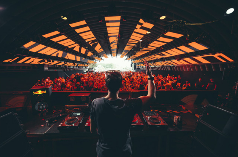 German DJ Klaas Returns with New Single, "Money" - Radikal Records